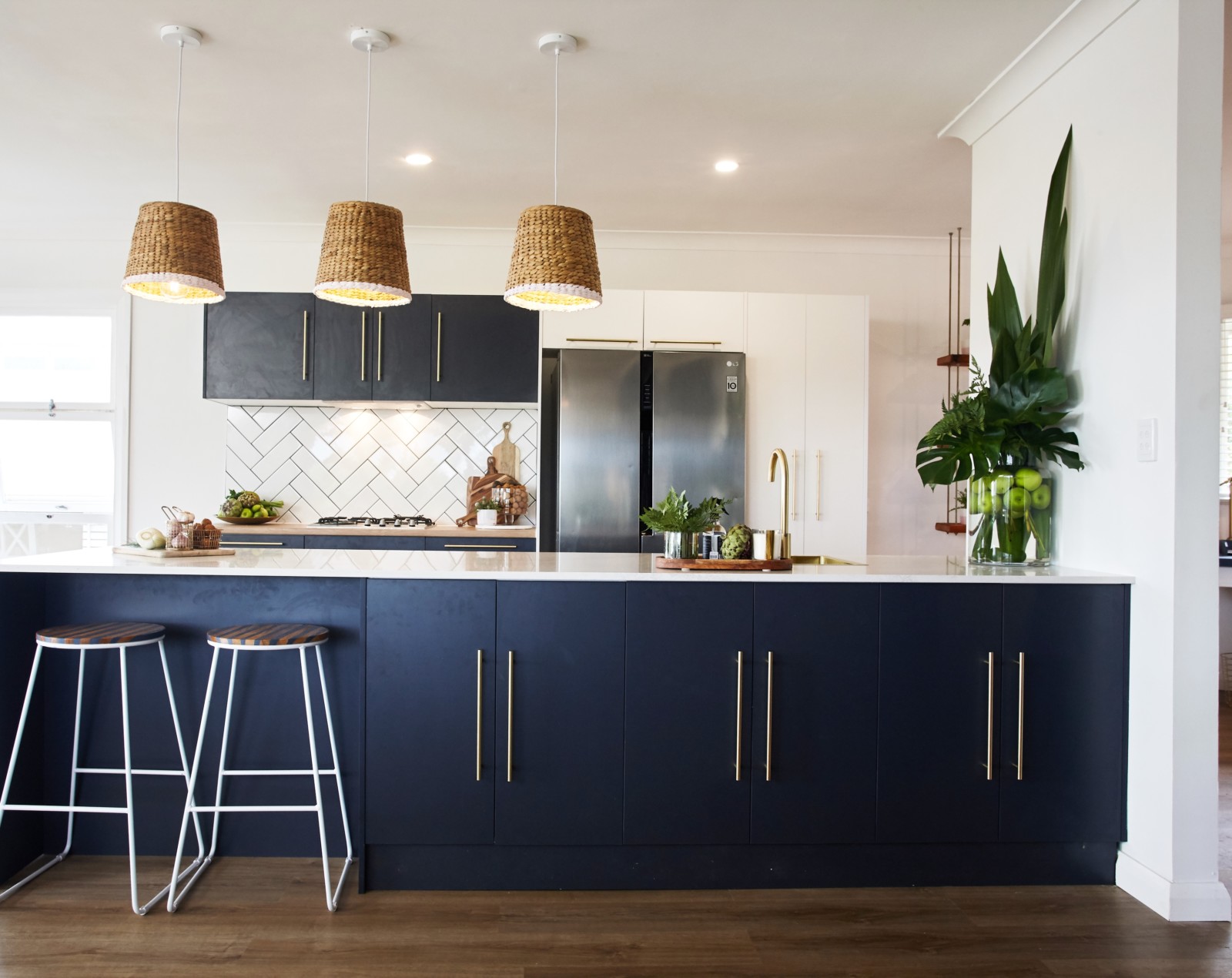 How To: Create a DIY Pendant Light - Naomi Findlay